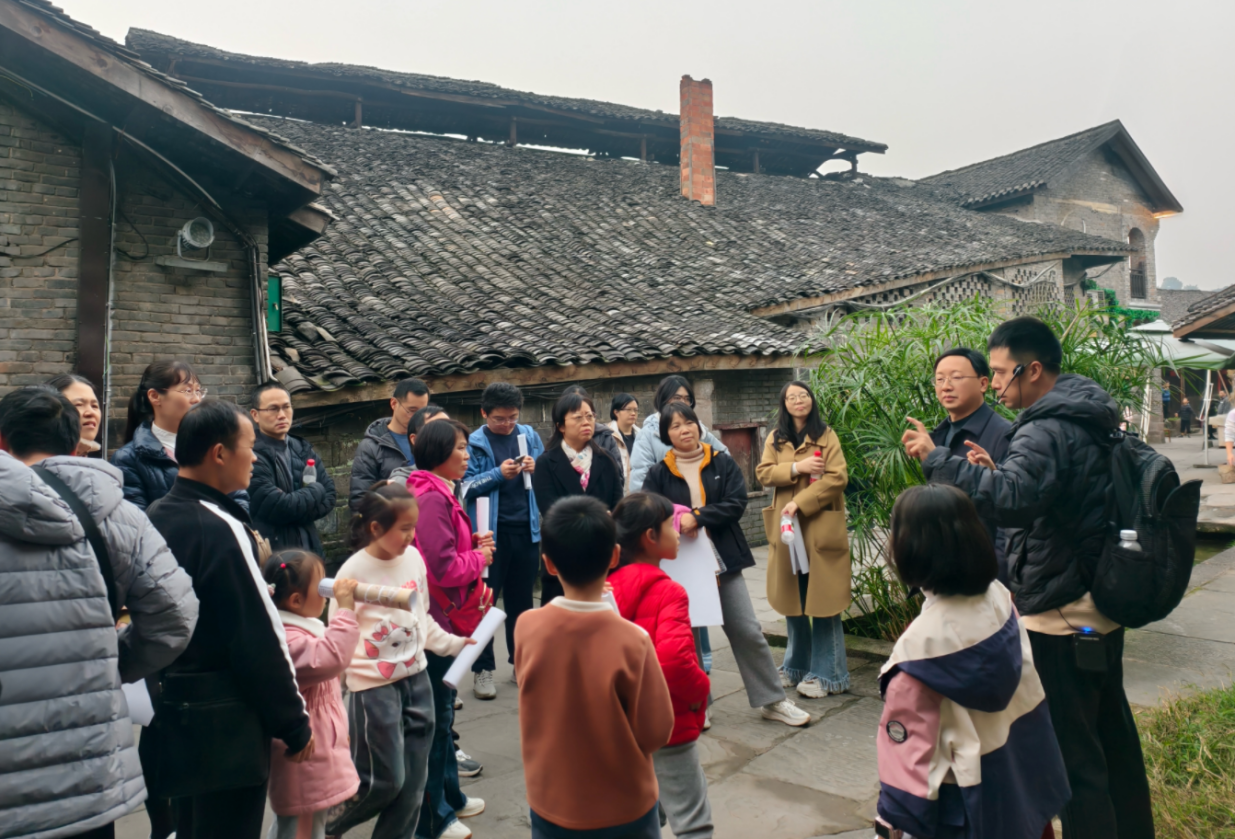 携手并肩聚合力，青山绿水映初心——数学与统计学院赴宜宾开展2025年秋季国情研修活动-数统院网站